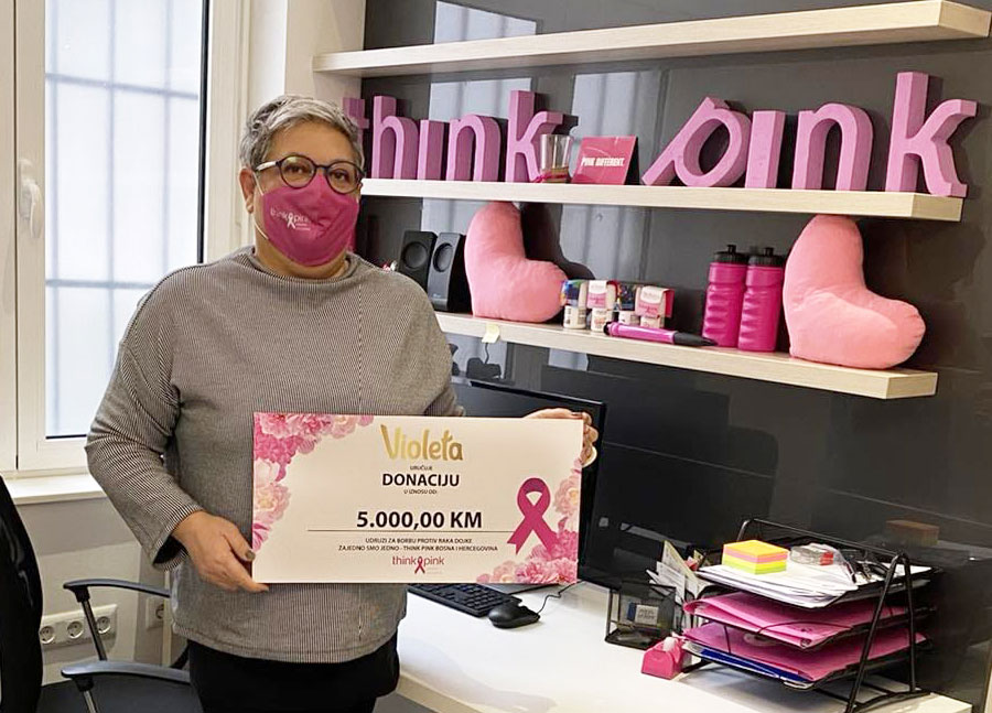 Violeta donirala sredstva udruzi ”Think Pink – Zajedno smo jedno!” u ...