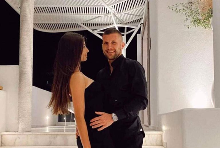 Mostarka objavila prvu fotografiju s Antom Rebićem - Jabuka.tv