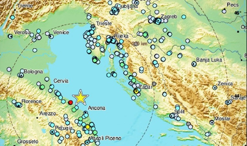 Potres magnitude 5,7 koji je pogodio Italiju osjetio se i u BiH - Jabuka.tv Potres magnitude 5,7 koji je pogodio Italiju osjetio se i u BiH - Jabuka.tv