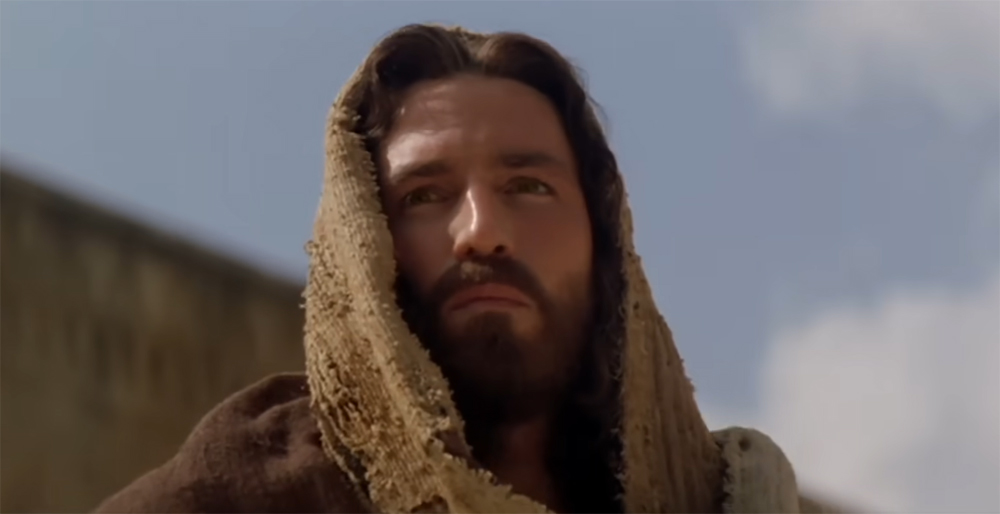 Nevjerojatno svjedočanstvo Jima Caviezela o snimanju filma “Pasija ...