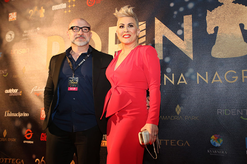 Razvodi se Indira Levak - Jabuka.tv