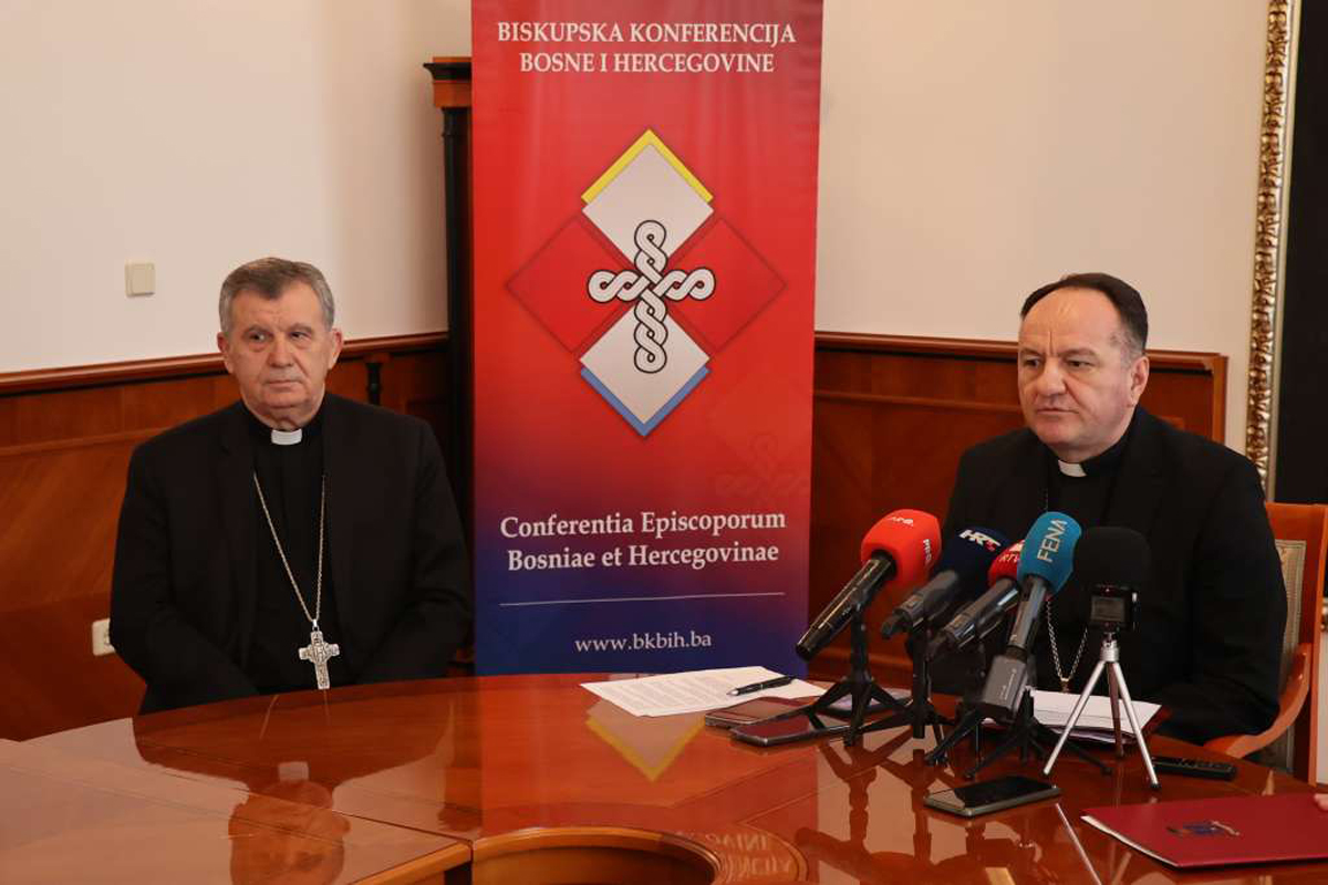 Mostar: Biskupi pozvali odgovorne na dijalog, “mir nema alternativu” - Jabuka.tv