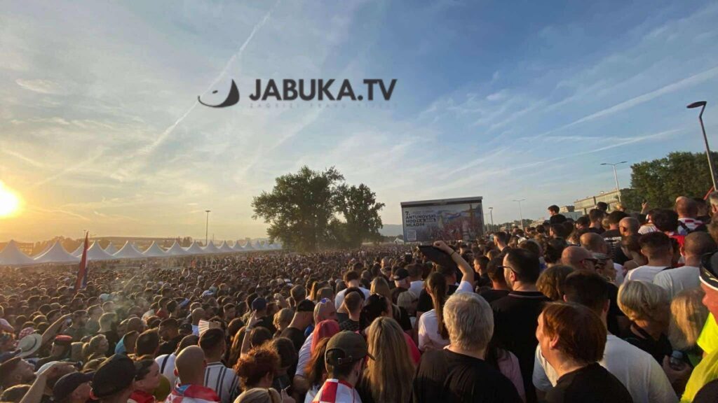 Thompsonov koncert pred 504.000 ljudi stiže kao film: Objava snimke već za Oluju - Jabuka.tv