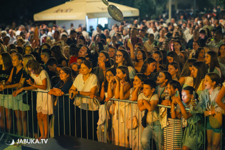 Sjajna atmosfera u Širokom Brijegu: Antoniette i Slavonia Band ...