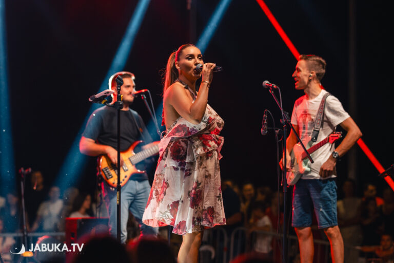 Sjajna atmosfera u Širokom Brijegu: Antoniette i Slavonia Band ...