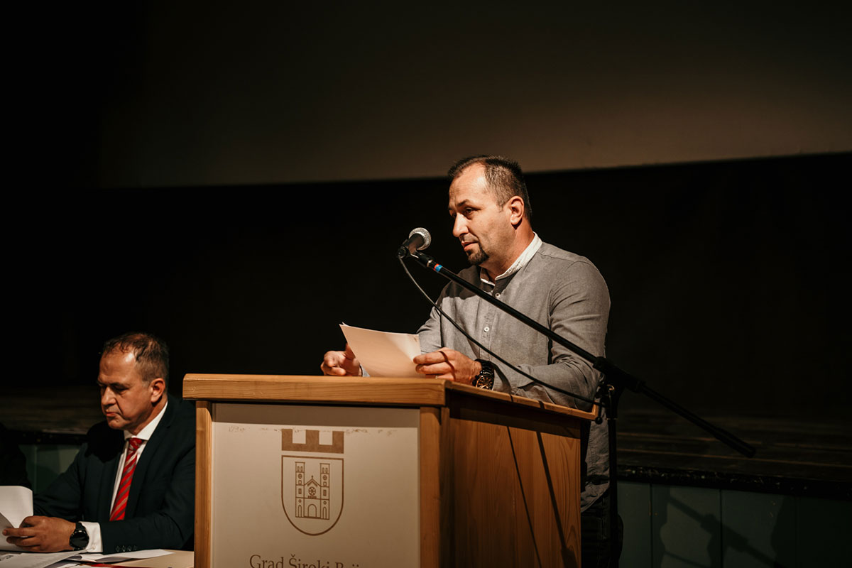 Pinjuh: “Široki Brijeg ima 3.195 nezaposlenih, a privatni sektor vapi ...