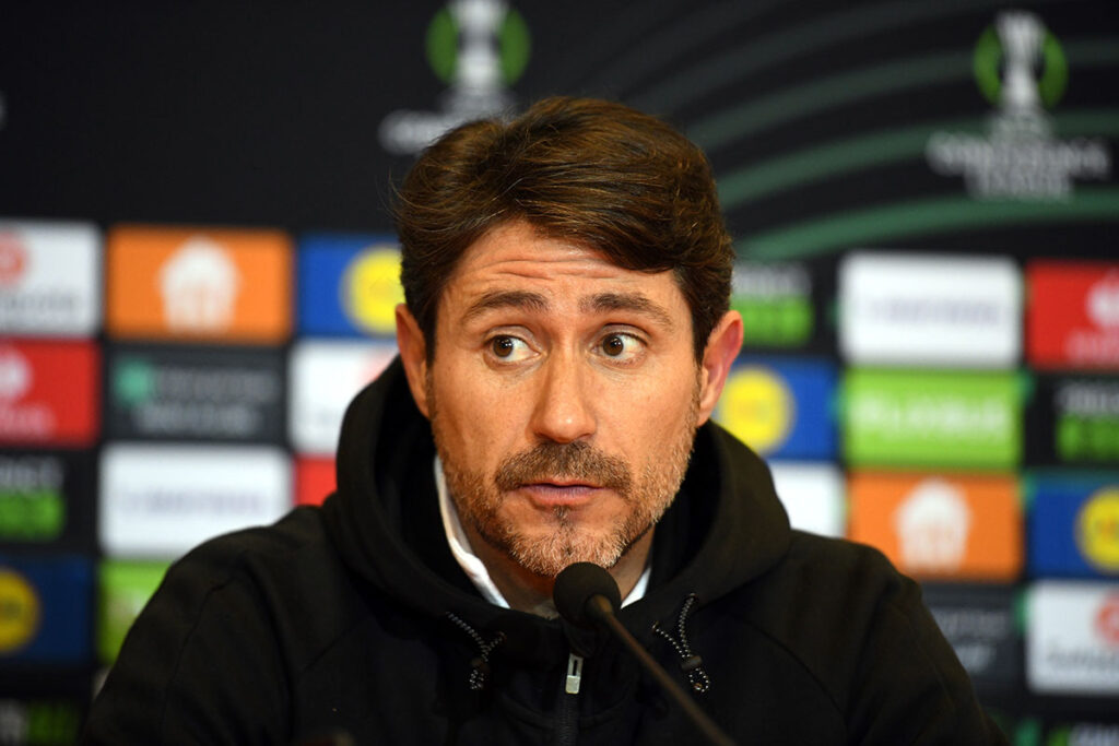 Tko je novi trener Rijeke? Španjolski klub ga potjerao zbog seks skandala - Jabuka.tv