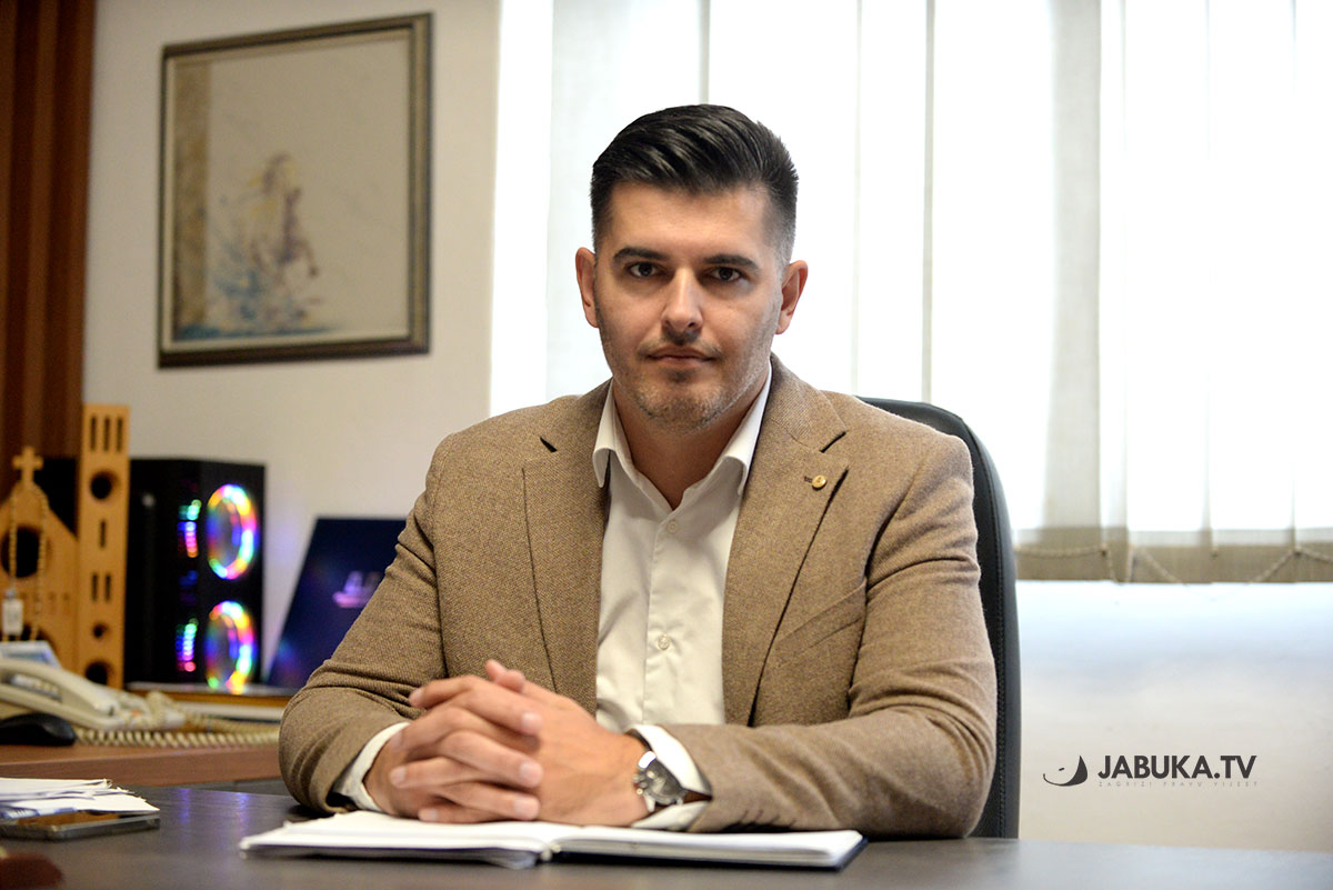 Godina dana mandata: Pavković za Jabuka.tv o napretku i projektima koji “zapinju” u Širokom ...