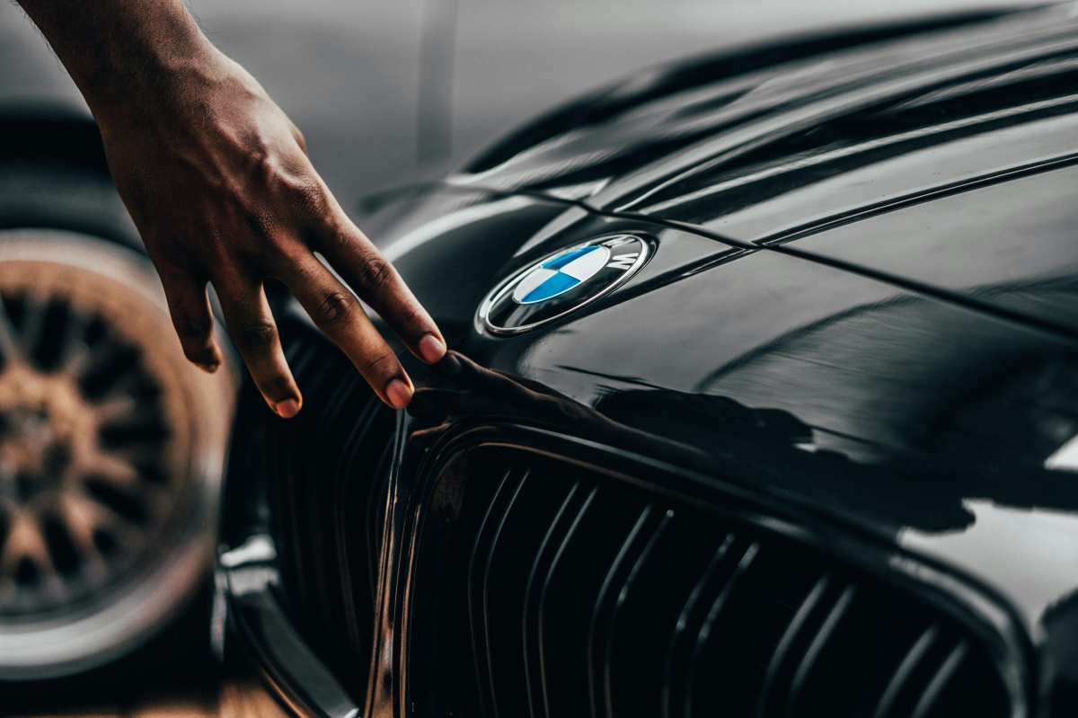 BMW pokrenuo opoziv novog iX3: Postoji rizik od strujnog udara pri ...