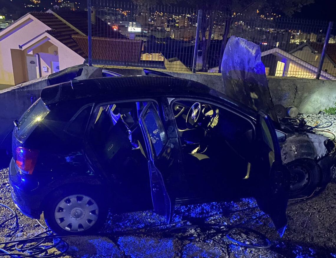 Mostar: Gorio automobil u naselju Mazoljice - Jabuka.tv