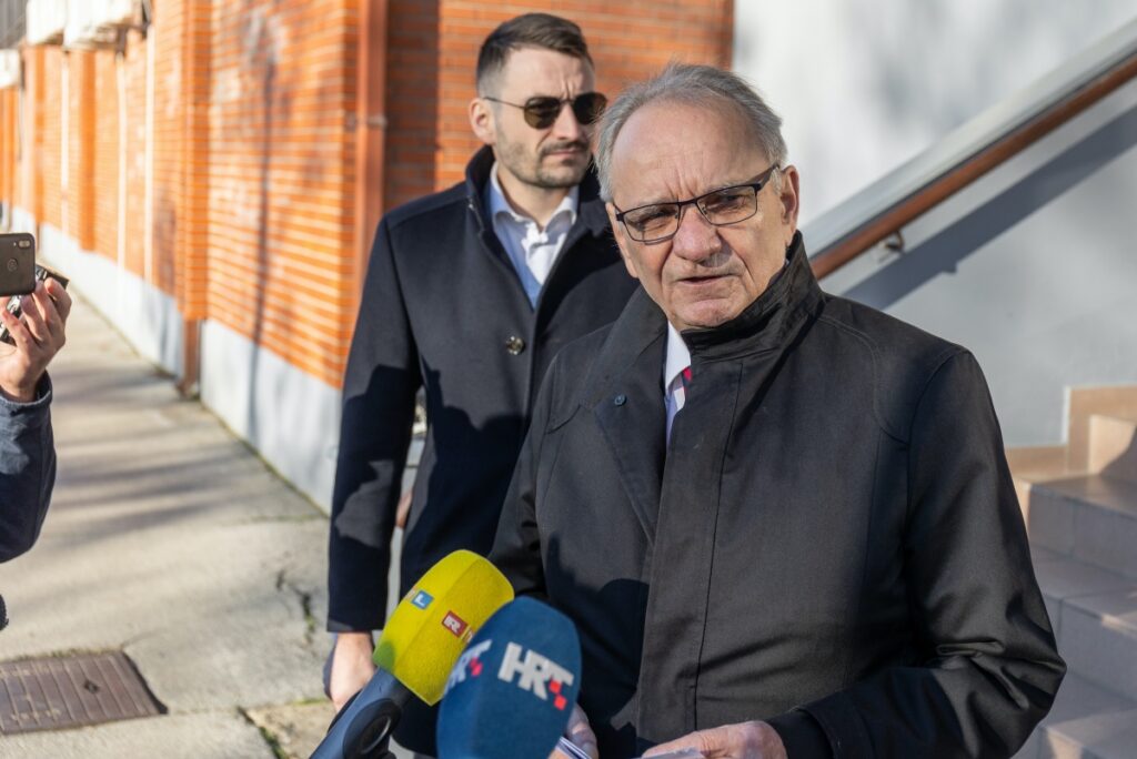 Sud potvrdio: Branimir Glavaš kriv je za ratni zločin - Jabuka.tv
