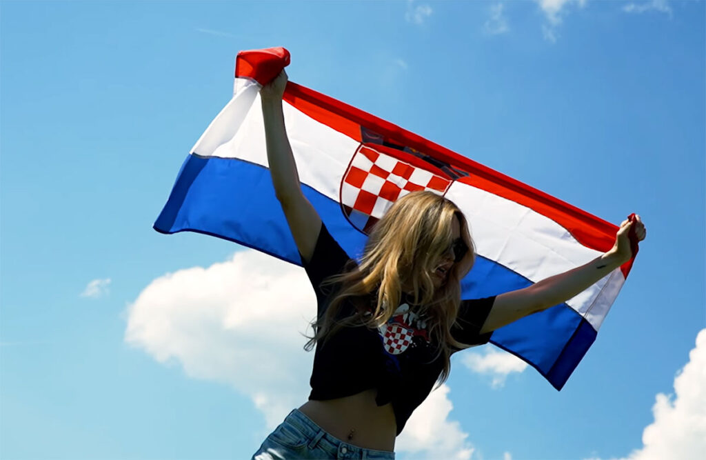 Lidija Bačić ima novu pjesmu za Vatrene - Jabuka.tv